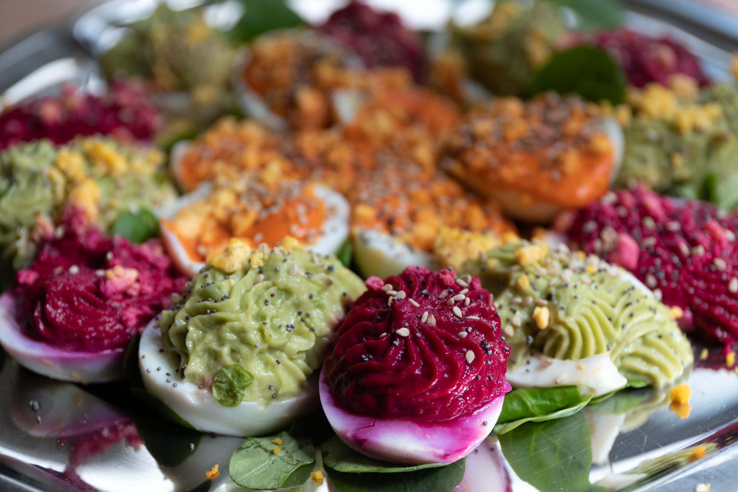 Sibarita Magazine | Huevos camperos “Cobardes y Gallinas” rellenos de ...